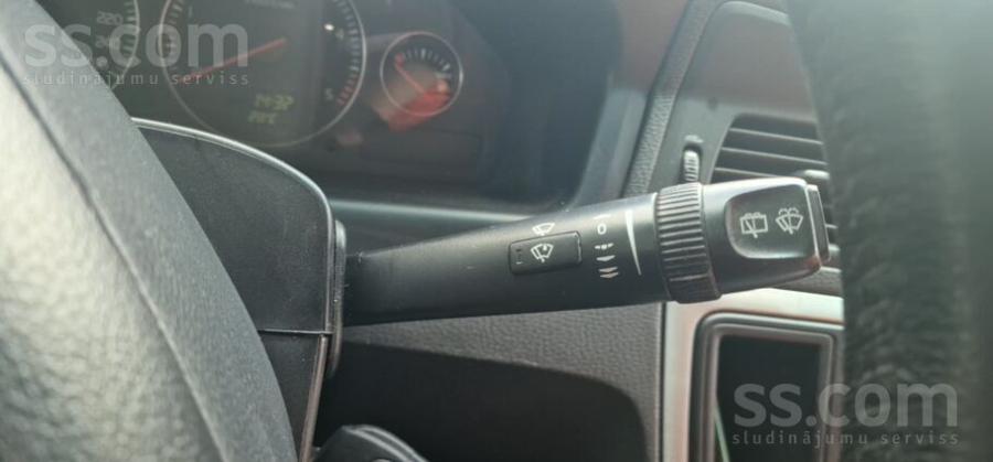Melns Volvo V70 2005 Jēkabpils, ar dzinēja tilpumu 2.40 L un nobraukumu 412 tūkst. km par 1500 €, foto 11 vietnē AUTOMOTO.COM.LV