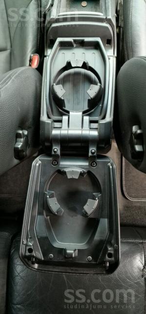 Melns Volvo V70 2005 Jēkabpils, ar dzinēja tilpumu 2.40 L un nobraukumu 412 tūkst. km par 1500 €, foto 15 vietnē AUTOMOTO.COM.LV