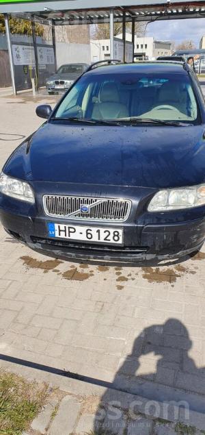 Melns Volvo V70 2005 Liepāja, ar dzinēja tilpumu 2.40 L un nobraukumu 412 tūkst. km par 1100 €, foto 16 vietnē AUTOMOTO.COM.LV