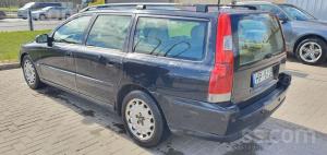 Melns Volvo V70 2005 Liepāja, ar dzinēja tilpumu 2.40 L un nobraukumu 412 tūkst. km par 1100 €, foto 26 vietnē AUTOMOTO.COM.LV