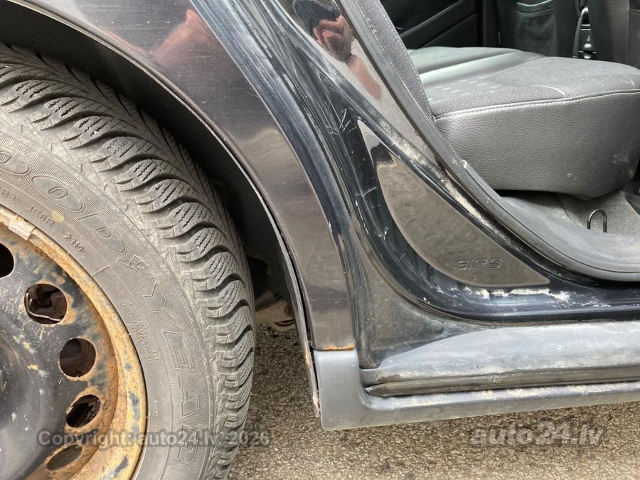 Черный Вольво В70 2005 в Таллин, объемом двигателя 2.40 л и пробегом 435 тыс. км за 1800 €, фото 9 на AUTOMOTO.COM.LV
