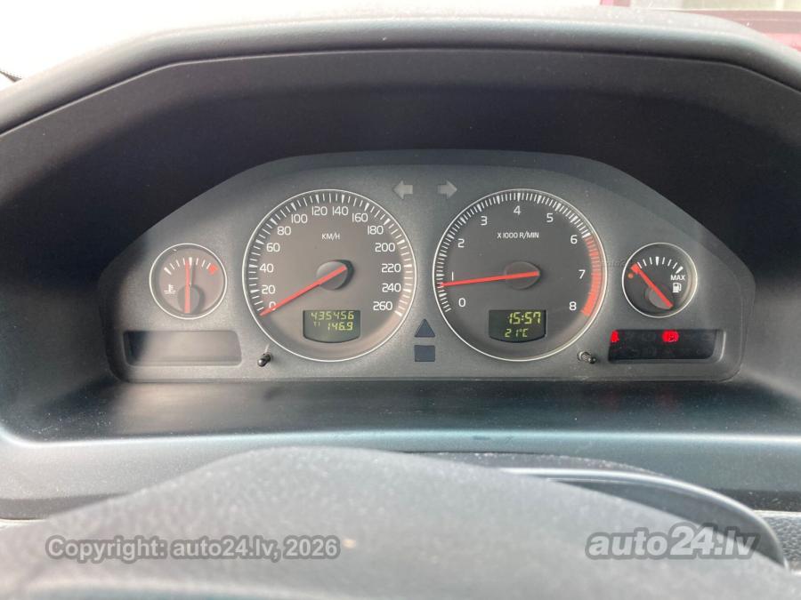 Черный Вольво В70 2005 в Таллин, объемом двигателя 2.40 л и пробегом 435 тыс. км за 1800 €, фото 14 на AUTOMOTO.COM.LV