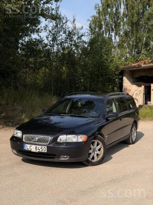 Melns Volvo V70 2005 Jēkabpils, ar dzinēja tilpumu 2.40 L un nobraukumu 368 tūkst. km par 2500 €, foto  vietnē AUTOMOTO.COM.LV