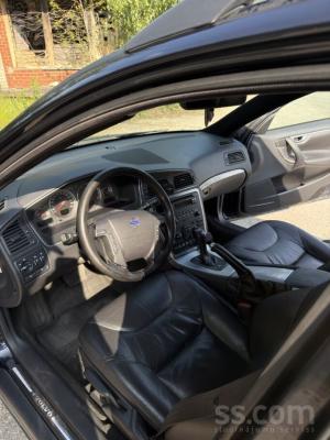 Melns Volvo V70 2005 Jēkabpils, ar dzinēja tilpumu 2.40 L un nobraukumu 368 tūkst. km par 2500 €, foto 8 vietnē AUTOMOTO.COM.LV