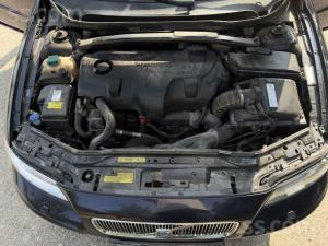 Melns Volvo V70 2005 Jēkabpils, ar dzinēja tilpumu 2.40 L un nobraukumu 368 tūkst. km par 2500 €, foto 10 vietnē AUTOMOTO.COM.LV
