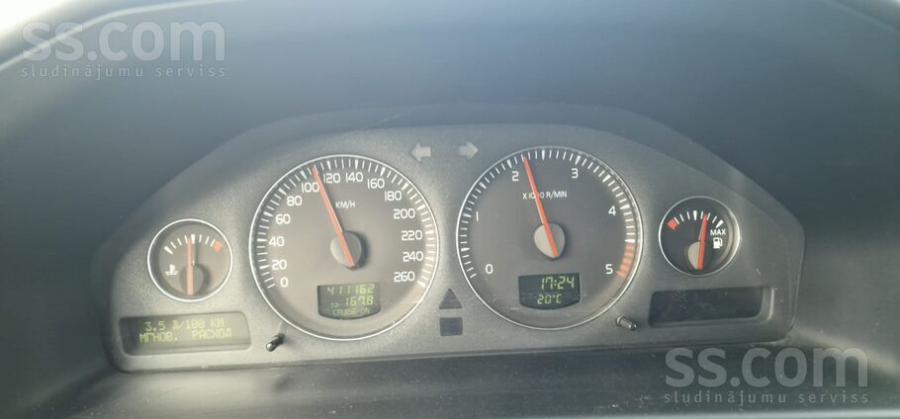 Черный Вольво В70 2005 в Екабпилс, объемом двигателя 2.40 л и пробегом 412 тыс. км за 1100 €, фото 14 на AUTOMOTO.COM.LV