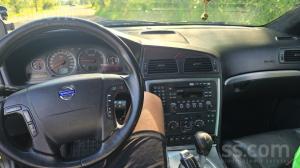 Melns Volvo V70 2005 Jēkabpils, ar dzinēja tilpumu 2.40 L un nobraukumu 600 tūkst. km par 2200 €, foto 3 vietnē AUTOMOTO.COM.LV