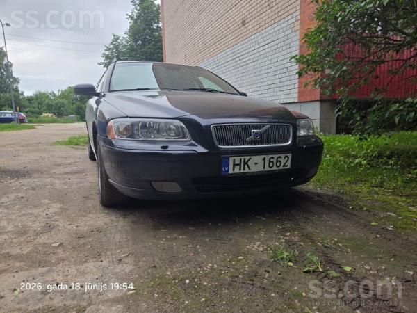 Черный Вольво В70 2005 в Екабпилс, объемом двигателя 2.40 л и пробегом 600 тыс. км за 2200 €, фото 4 на AUTOMOTO.COM.LV