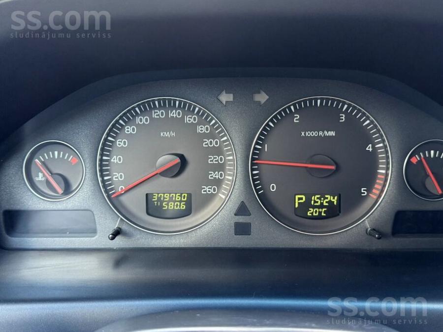Melns Volvo V70 2005 Rīga, ar dzinēja tilpumu 2.40 L un nobraukumu 380 tūkst. km par 1490 €, foto 17 vietnē AUTOMOTO.COM.LV