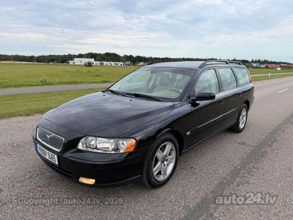 Melns Volvo V70 2005 Tallina, ar dzinēja tilpumu 2.40 L un nobraukumu 355 tūkst. km par 3790 €, foto 1 vietnē AUTOMOTO.COM.LV