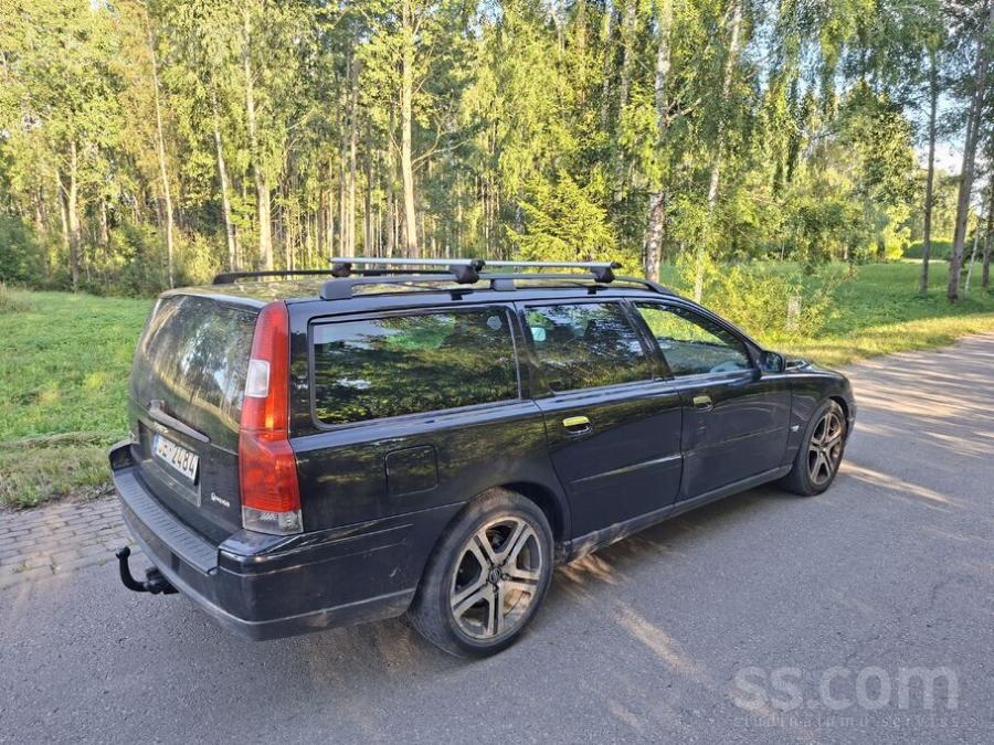 Melns Volvo V70 2005 Jēkabpils, ar dzinēja tilpumu 2.40 L un nobraukumu 349 tūkst. km par 1650 €, foto 6 vietnē AUTOMOTO.COM.LV