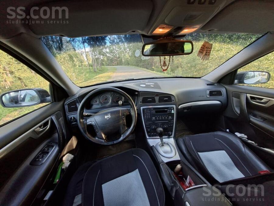 Melns Volvo V70 2005 Jēkabpils, ar dzinēja tilpumu 2.40 L un nobraukumu 349 tūkst. km par 1650 €, foto 8 vietnē AUTOMOTO.COM.LV