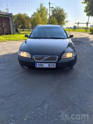 Melns Volvo V70 2005 Jelgava, ar dzinēja tilpumu 2.40 L un nobraukumu 391 tūkst. km par 1750 €, foto 3 vietnē AUTOMOTO.COM.LV