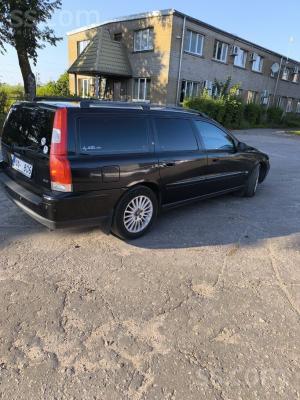 Melns Volvo V70 2005 Jelgava, ar dzinēja tilpumu 2.40 L un nobraukumu 391 tūkst. km par 1750 €, foto 7 vietnē AUTOMOTO.COM.LV