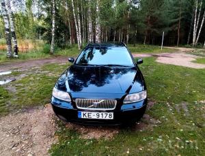 Black Volvo V70 2005 in Jekabpils, with an engine capacity of 2.40 L and mileage of 386 thousand km for 1900 €, photo 3 on AUTOMOTO.COM.LV