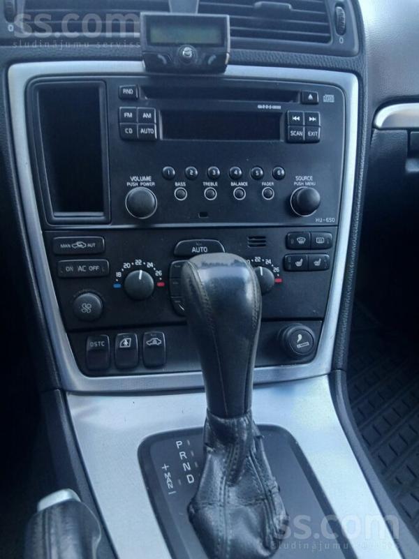 Melns Volvo V70 2005 Gulbene, ar dzinēja tilpumu 2.40 L un nobraukumu 449 tūkst. km par 1995 €, foto 4 vietnē AUTOMOTO.COM.LV