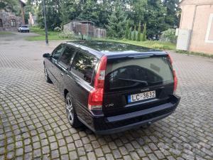 Black Volvo V70 2005 in Gulbene, with an engine capacity of 2.40 L and mileage of 449 thousand km for 1995 €, photo 11 on AUTOMOTO.COM.LV