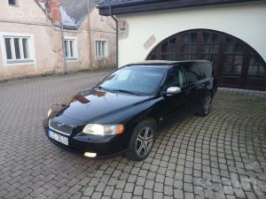 Black Volvo V70 2005 in Gulbene, with an engine capacity of 2.40 L and mileage of 449 thousand km for 1995 €, photo 21 on AUTOMOTO.COM.LV