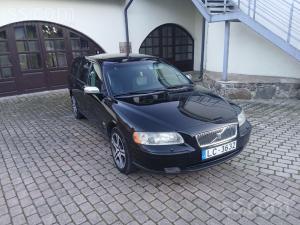 Black Volvo V70 2005 in Gulbene, with an engine capacity of 2.40 L and mileage of 449 thousand km for 1995 €, photo 24 on AUTOMOTO.COM.LV