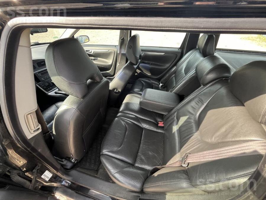 Melns Volvo V70 2005 Rīga, ar dzinēja tilpumu 2.40 L un nobraukumu 368 tūkst. km par 900 €, foto 6 vietnē AUTOMOTO.COM.LV