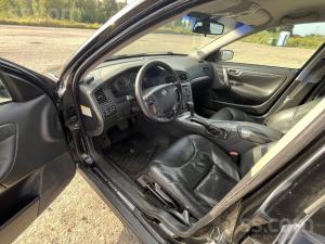 Melns Volvo V70 2005 Rīga, ar dzinēja tilpumu 2.40 L un nobraukumu 368 tūkst. km par 900 €, foto 8 vietnē AUTOMOTO.COM.LV