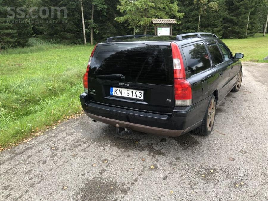 Черный Вольво В70 2005 в Рига, объемом двигателя 2.40 л и пробегом 390 тыс. км за 900 €, фото 5 на AUTOMOTO.COM.LV