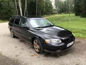 Черный Вольво В70 2005 в Рига, объемом двигателя 2.40 л и пробегом 390 тыс. км за 900 €, фото 7 на AUTOMOTO.COM.LV