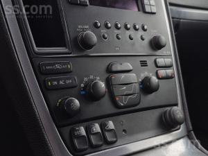 Black Volvo V70 2005 in Riga, with an engine capacity of 2.40 L and mileage of 360 thousand km for 1750 €, photo 14 on AUTOMOTO.COM.LV