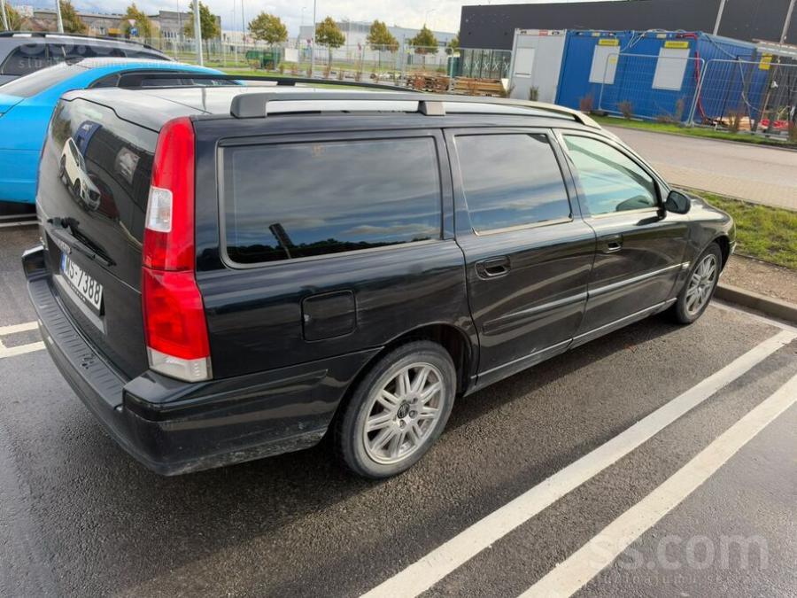 Черный Вольво В70 2005 в Лиепая, объемом двигателя 2.40 л и пробегом 358 тыс. км за 1200 €, фото 6 на AUTOMOTO.COM.LV