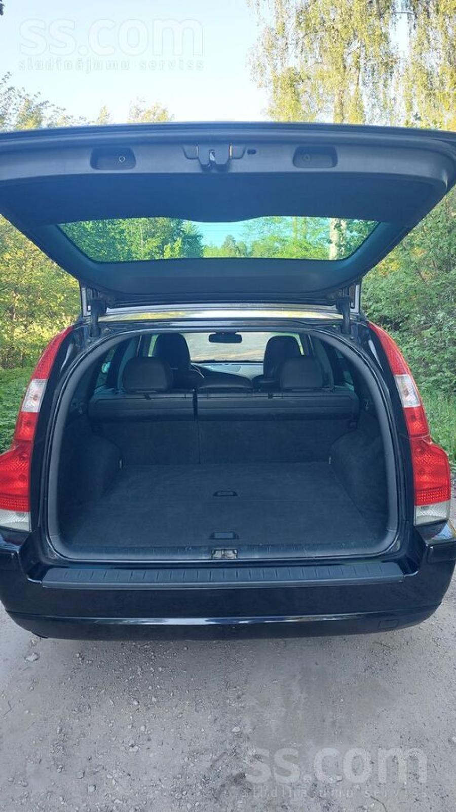 Melns Volvo V70 2006 Ogre, ar dzinēja tilpumu 2.40 L un nobraukumu 0 tūkst. km par 7600 €, foto 9 vietnē AUTOMOTO.COM.LV