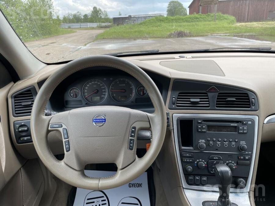 Melns Volvo V70 2006 Balvi, ar dzinēja tilpumu 2.40 L un nobraukumu 310 tūkst. km par 6200 €, foto 10 vietnē AUTOMOTO.COM.LV