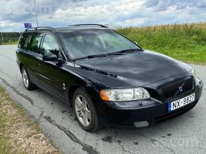 Melns Volvo V70 2006 Rīga, ar dzinēja tilpumu 2.40 L un nobraukumu 397 tūkst. km par 3000 €, foto 2 vietnē AUTOMOTO.COM.LV