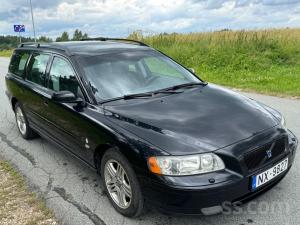 Melns Volvo V70 2006 Rīga, ar dzinēja tilpumu 2.40 L un nobraukumu 397 tūkst. km par 3000 €, foto 4 vietnē AUTOMOTO.COM.LV