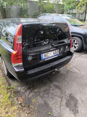 Melns Volvo V70 2006 Rīga, ar dzinēja tilpumu 2.40 L un nobraukumu 330 tūkst. km par 3250 €, foto 4 vietnē AUTOMOTO.COM.LV
