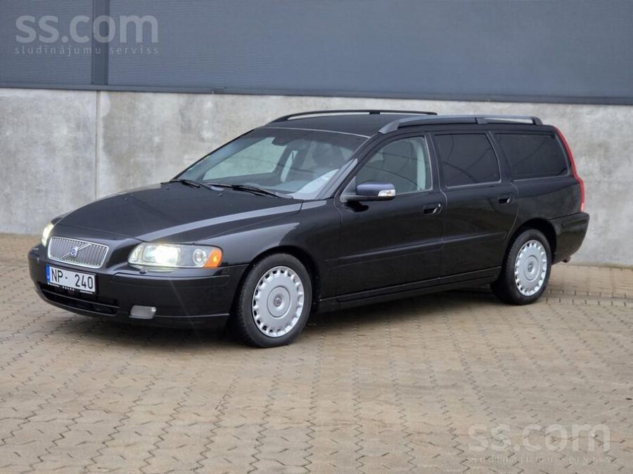 Melns Volvo V70 2006 Rīga, ar dzinēja tilpumu 2.40 L un nobraukumu 349 tūkst. km par 2990 €, foto 5 vietnē AUTOMOTO.COM.LV