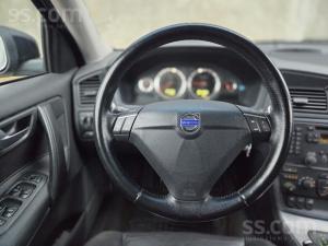 Melns Volvo V70 2006 Rīga, ar dzinēja tilpumu 2.40 L un nobraukumu 349 tūkst. km par 2990 €, foto 22 vietnē AUTOMOTO.COM.LV