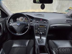 Melns Volvo V70 2006 Rīga, ar dzinēja tilpumu 2.40 L un nobraukumu 349 tūkst. km par 2990 €, foto 23 vietnē AUTOMOTO.COM.LV