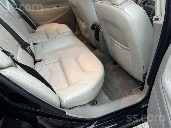 Melns Volvo V70 2006 Rēzekne, ar dzinēja tilpumu 2.40 L un nobraukumu 399 tūkst. km par 3150 €, foto 9 vietnē AUTOMOTO.COM.LV