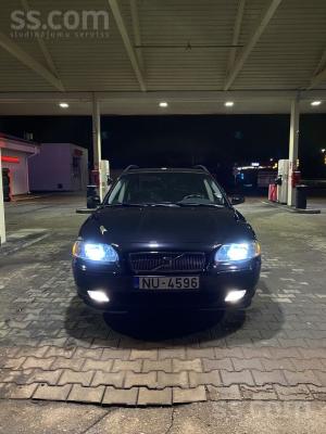 Melns Volvo V70 2006 Rīga, ar dzinēja tilpumu 2.40 L un nobraukumu 282 tūkst. km par 3950 €, foto 13 vietnē AUTOMOTO.COM.LV