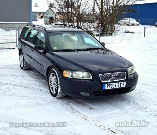 Black Volvo V70 2006 in Paide, with an engine capacity of 0.00 L and mileage of 393 thousand km for 3450 €, photo 1 on AUTOMOTO.COM.LV