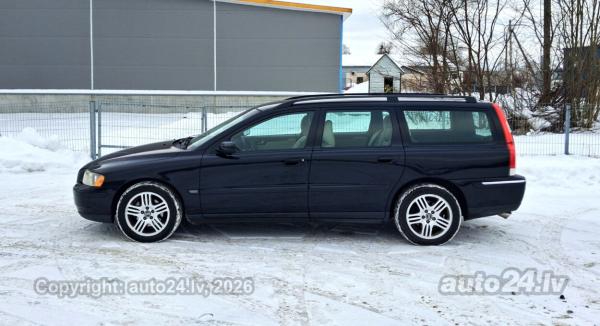 Melns Volvo V70 2006 Paide, ar dzinēja tilpumu 0.00 L un nobraukumu 393 tūkst. km par 3450 €, foto 4 vietnē AUTOMOTO.COM.LV