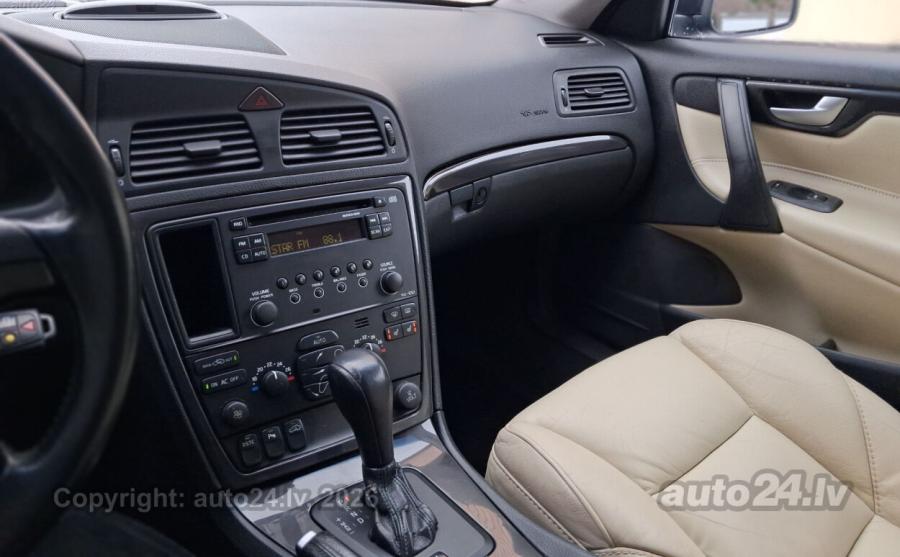 Melns Volvo V70 2006 Paide, ar dzinēja tilpumu 0.00 L un nobraukumu 393 tūkst. km par 3450 €, foto 8 vietnē AUTOMOTO.COM.LV