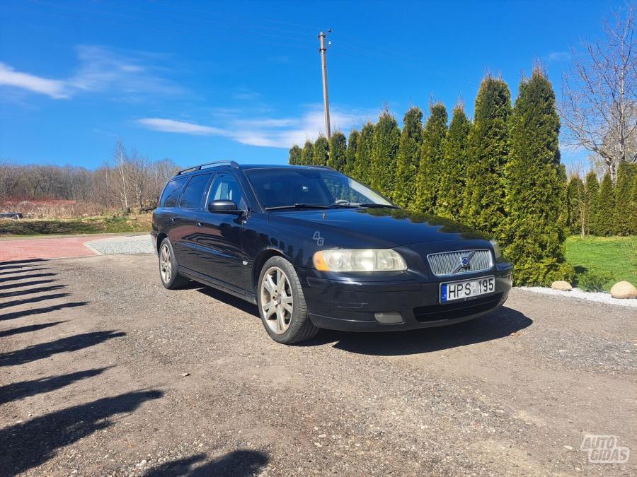 Melns Volvo V70 2006 Viļņa, ar dzinēja tilpumu 2.40 L un nobraukumu 414 tūkst. km par 1450 €, foto 1 vietnē AUTOMOTO.COM.LV