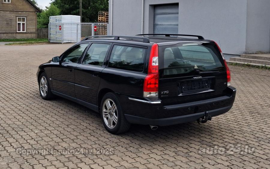 Melns Volvo V70 2006 Tallina, ar dzinēja tilpumu 0.00 L un nobraukumu 394 tūkst. km par 3950 €, foto 6 vietnē AUTOMOTO.COM.LV