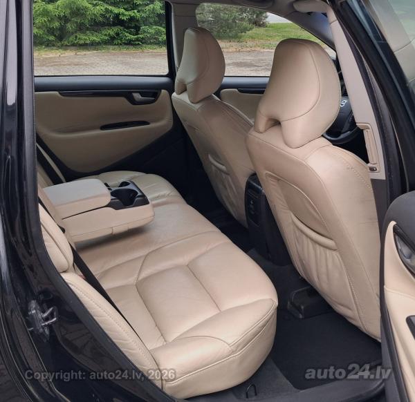 Melns Volvo V70 2006 Tallina, ar dzinēja tilpumu 0.00 L un nobraukumu 394 tūkst. km par 3950 €, foto 8 vietnē AUTOMOTO.COM.LV