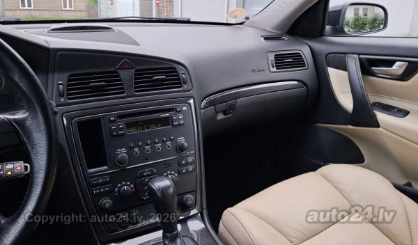 Melns Volvo V70 2006 Tallina, ar dzinēja tilpumu 0.00 L un nobraukumu 394 tūkst. km par 3950 €, foto 9 vietnē AUTOMOTO.COM.LV