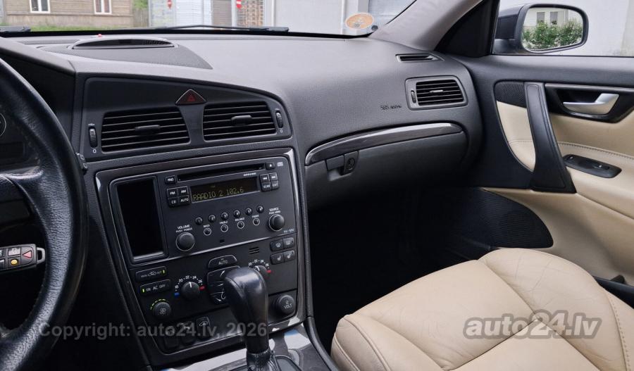 Melns Volvo V70 2006 Tallina, ar dzinēja tilpumu 0.00 L un nobraukumu 394 tūkst. km par 3950 €, foto 10 vietnē AUTOMOTO.COM.LV