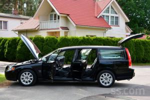 Black Volvo V70 2006 in Riga, with an engine capacity of 2.40 L and mileage of 335 thousand km for 3599 €, photo 19 on AUTOMOTO.COM.LV