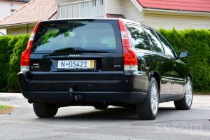 Black Volvo V70 2006 in Riga, with an engine capacity of 2.40 L and mileage of 335 thousand km for 3599 €, photo 25 on AUTOMOTO.COM.LV