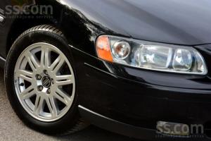 Black Volvo V70 2006 in Riga, with an engine capacity of 2.40 L and mileage of 335 thousand km for 3599 €, photo 29 on AUTOMOTO.COM.LV
